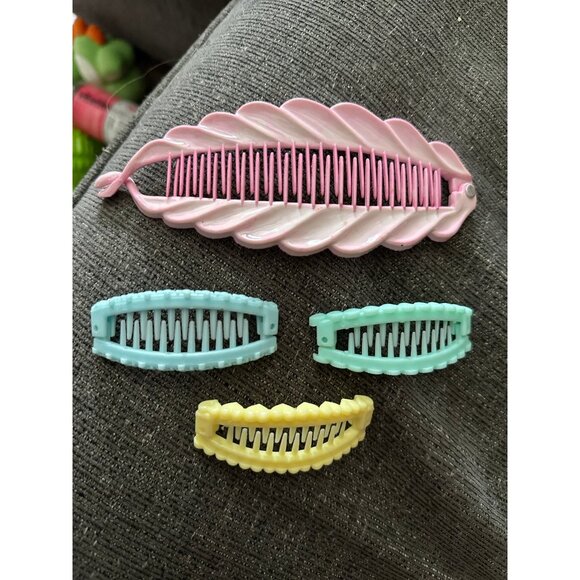 Accessories | Vintage 8s Fashion Banana Feather Hair Clips Clasps ...